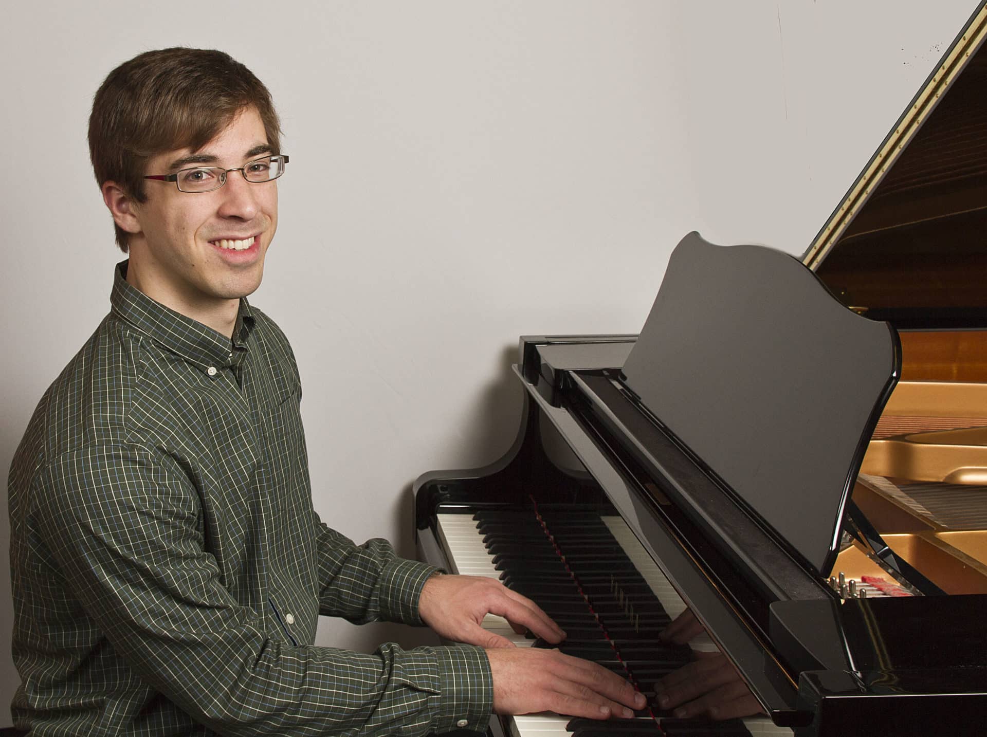 Alex C | Piano, Software & Recording | Red Pelican Music