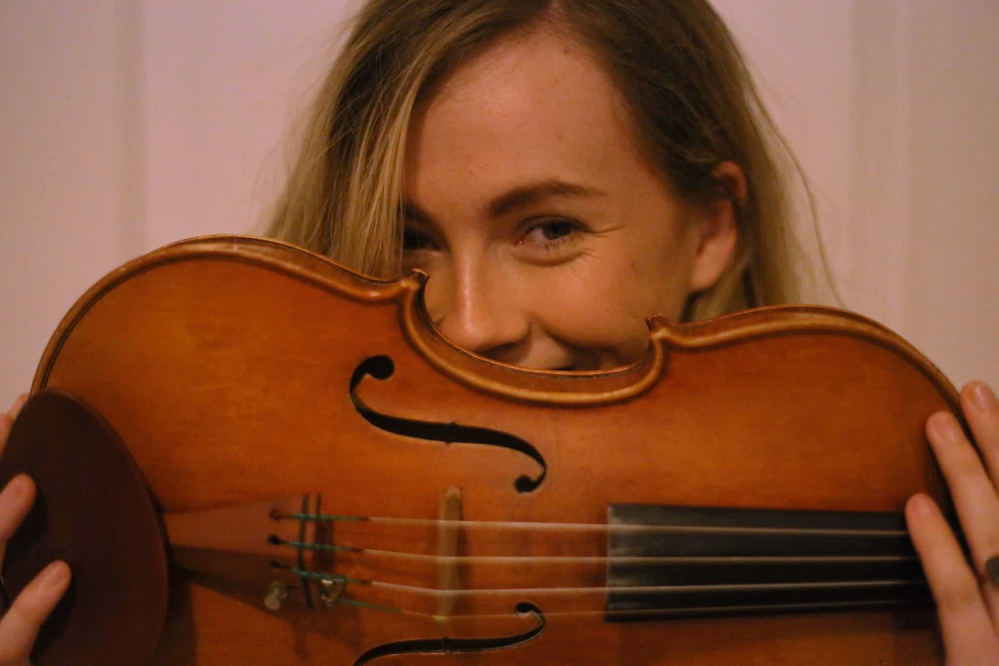 Violin Lessons | Los Angeles | Online | In-Home | Studio | Red Pelican